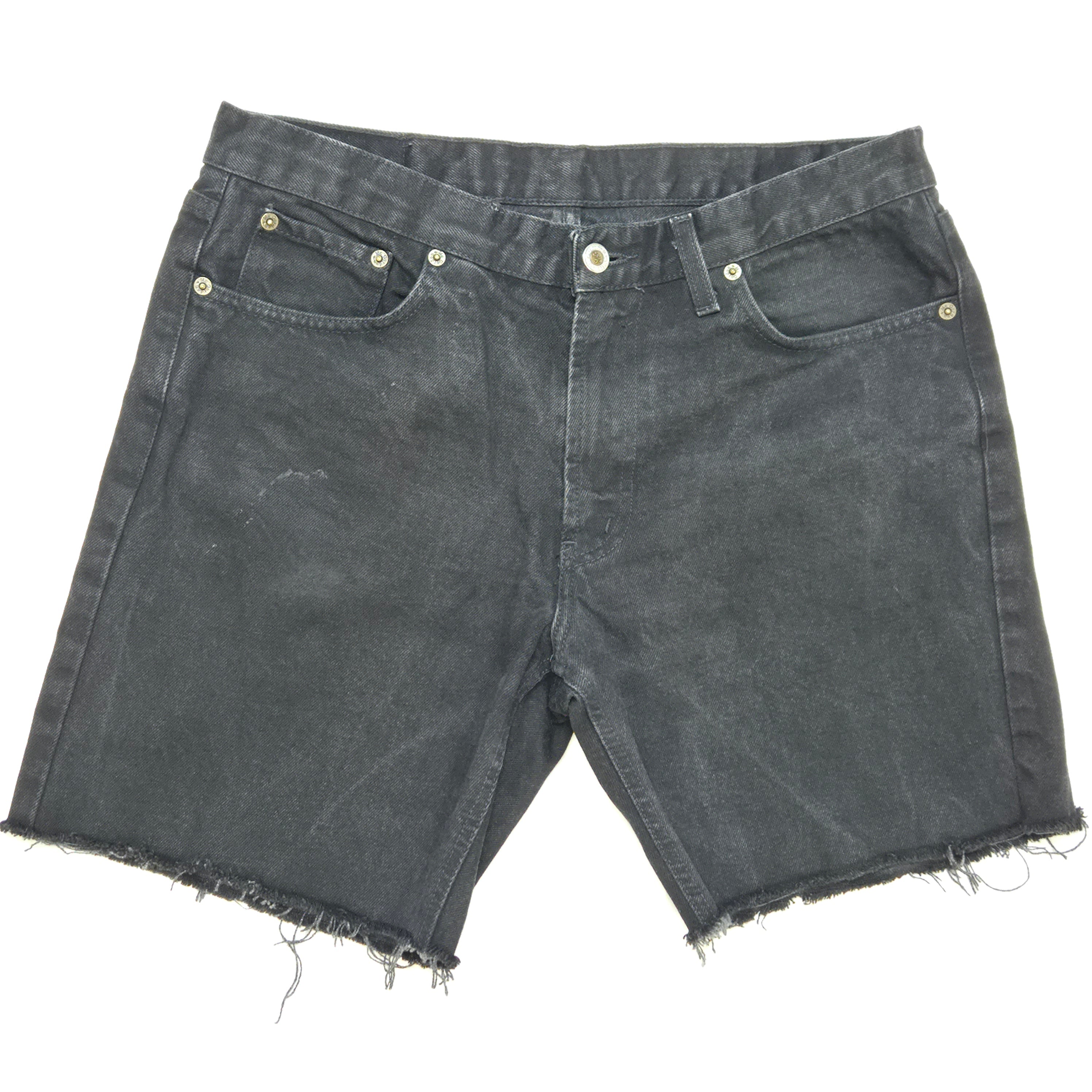 MG jeansshorts med avslitna kanter i storlek 34x36